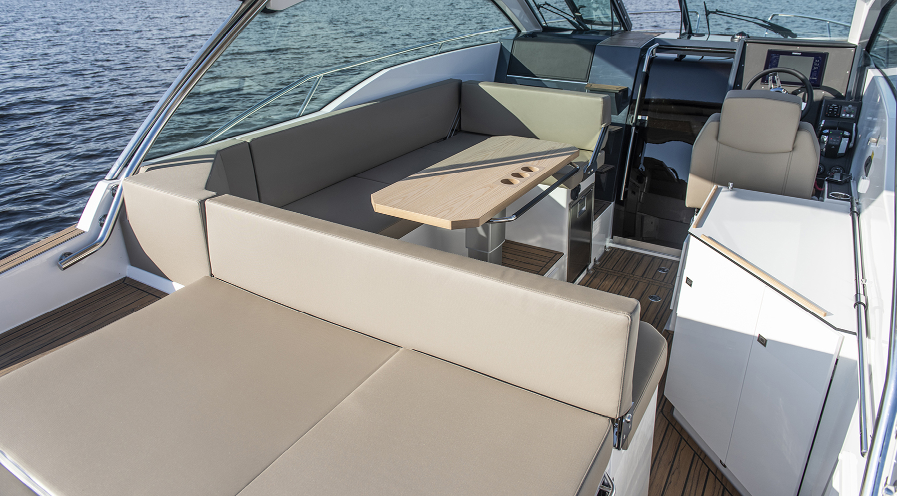 Flipper 900 ST - Flipper Boats - Sport Top