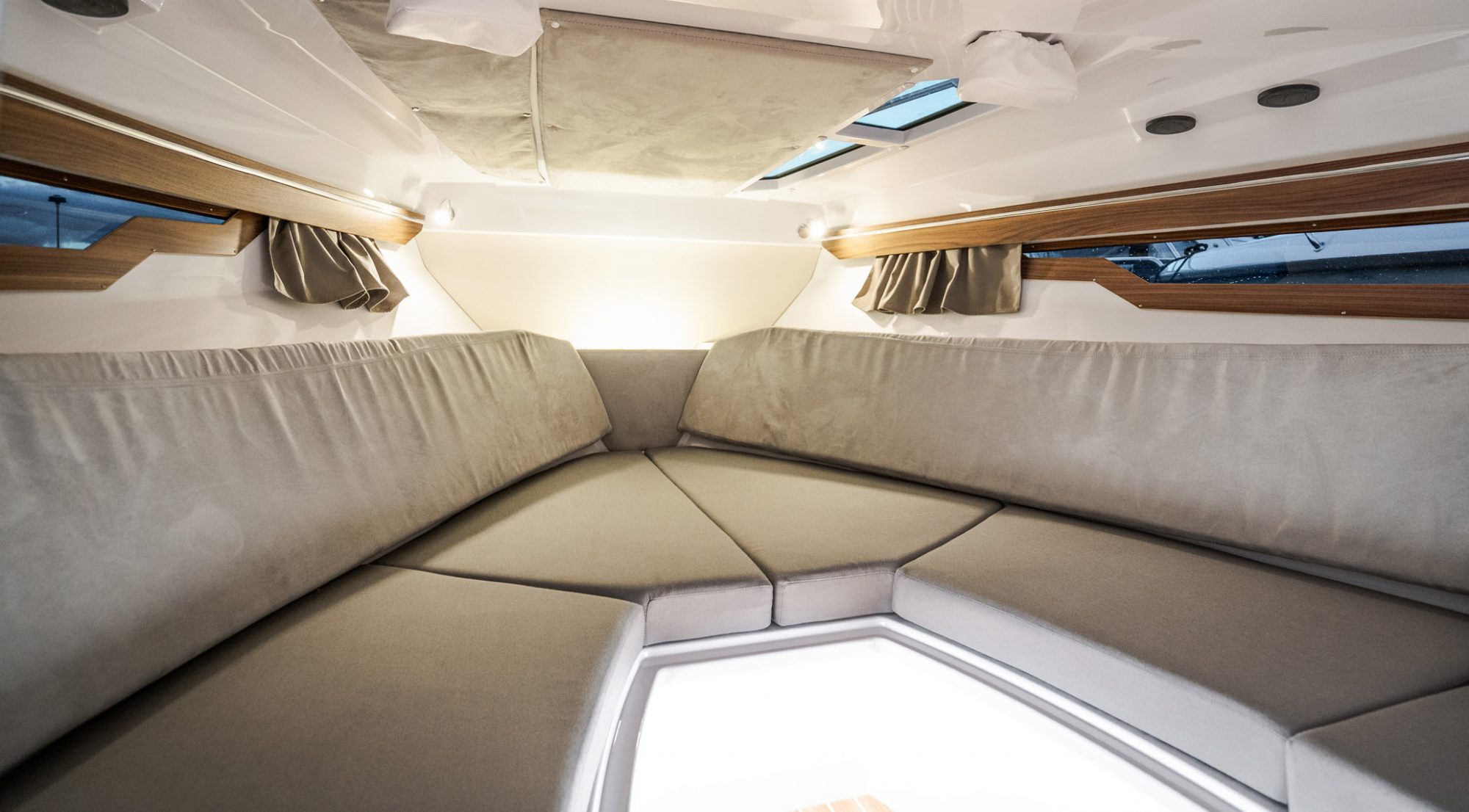 Flipper 800 DC - Flipper Boats - Day Cruiser