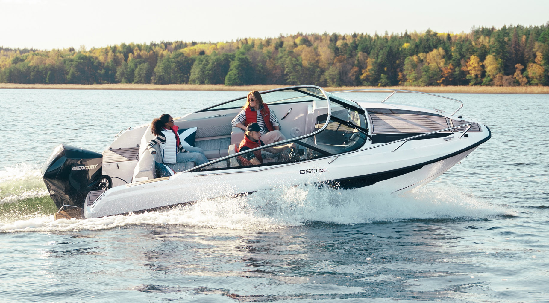 Flipper 650 DC - Flipper Boats - Small Day Cruiser